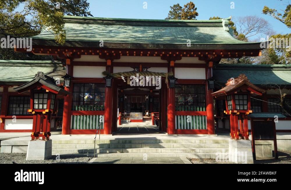 Shrine gate Stock Videos & Footage - HD and 4K Video Clips - Alamy