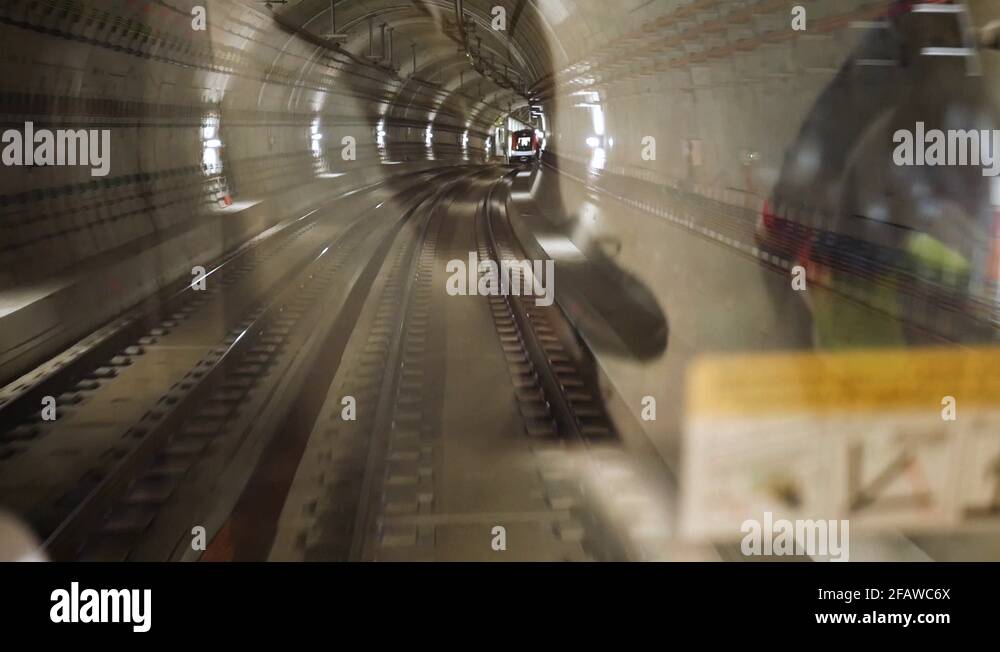 Subway outside Stock Videos & Footage - HD and 4K Video Clips - Alamy