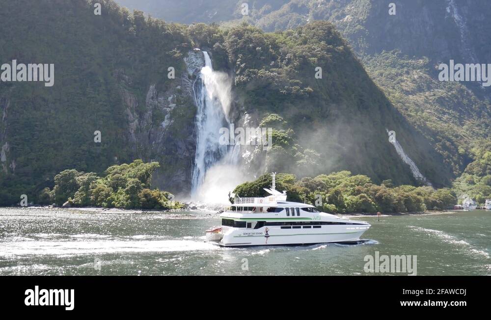 Bluff point ferry Stock Videos & Footage - HD and 4K Video Clips - Alamy