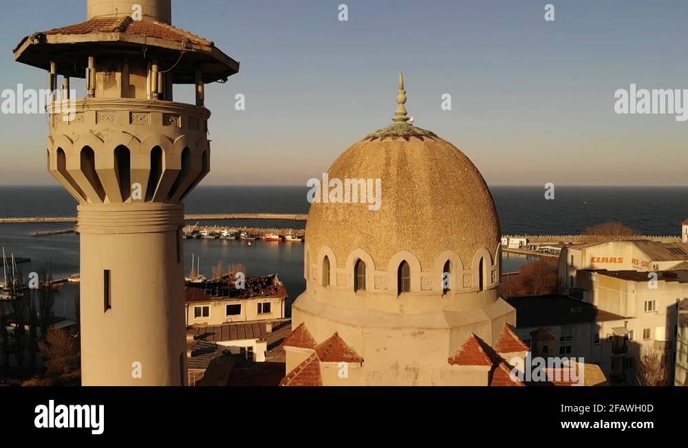 Cami i Stock Videos & Footage - HD and 4K Video Clips - Alamy