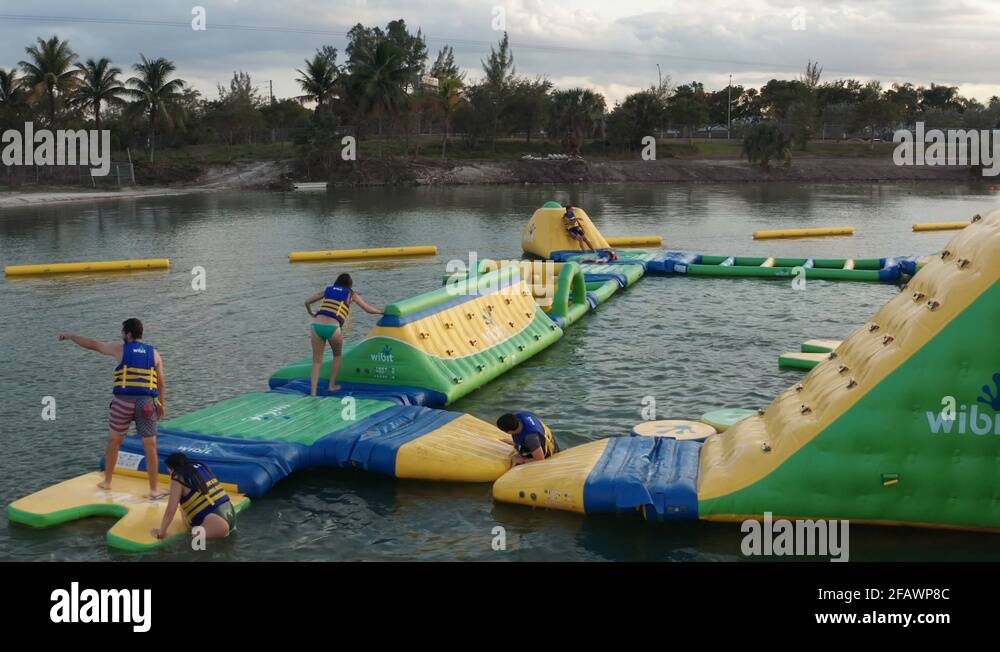 Floating cities Stock Videos & Footage - HD and 4K Video Clips - Alamy