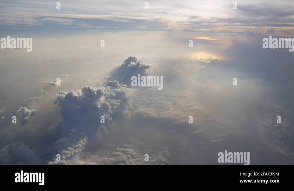 Sunbeam cloud ray sunset beam Stock Videos & Footage - HD and 4K Video ...