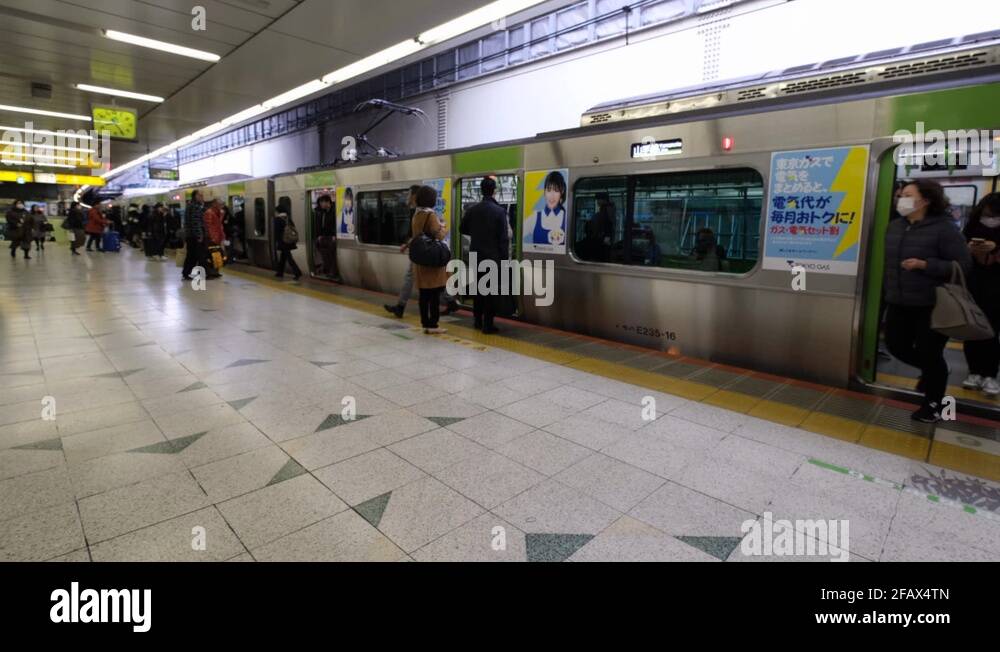 Shibuya train station Stock Videos & Footage - HD and 4K Video Clips ...