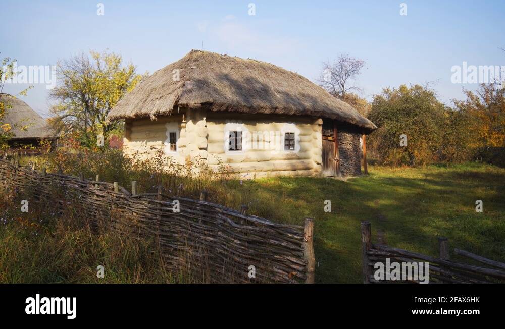 Traditional log cabin Stock Videos & Footage - HD and 4K Video Clips ...