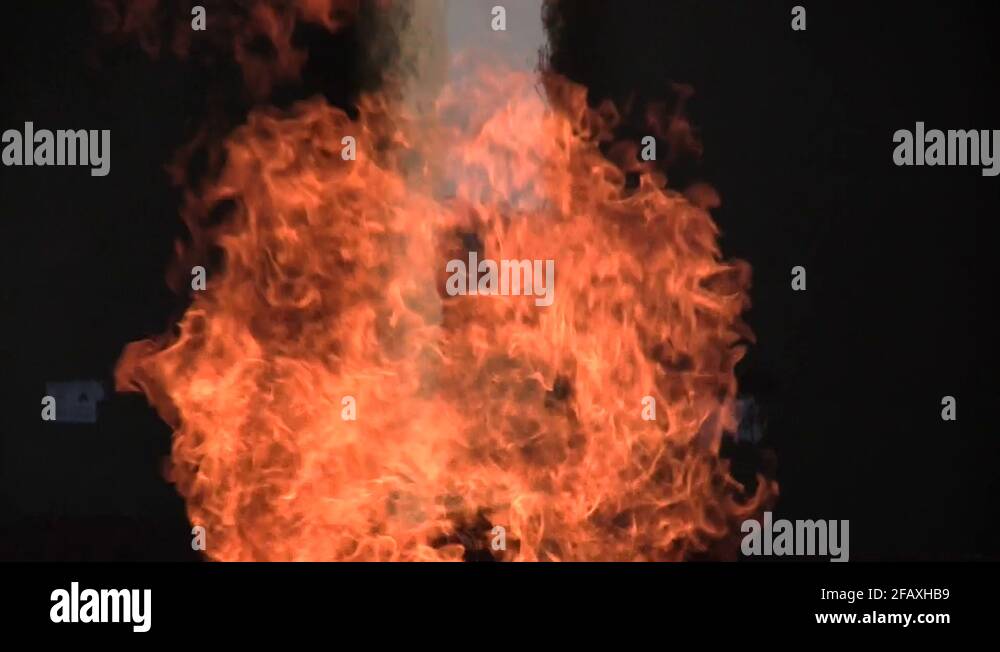 Oil well gas flare Stock Videos & Footage - HD and 4K Video Clips - Alamy