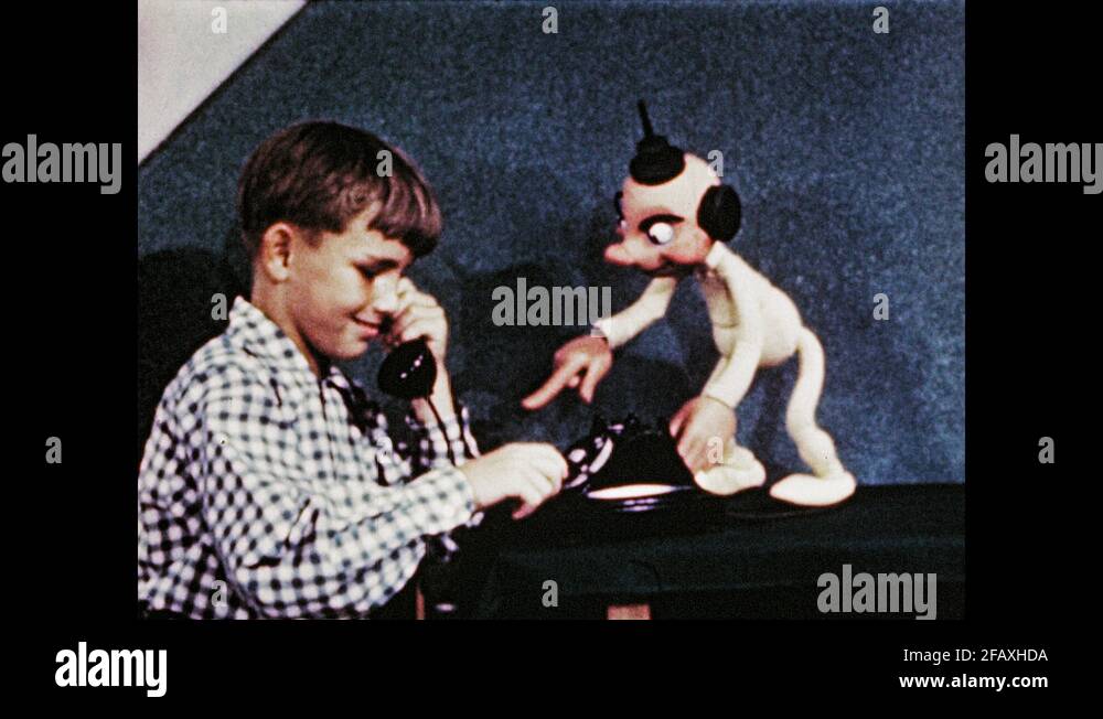 Smiles telephones Stock Videos & Footage - HD and 4K Video Clips - Alamy