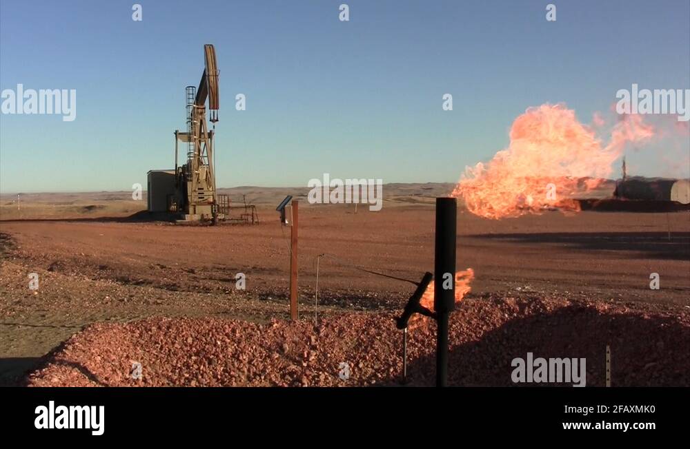 Methane gas flare Stock Videos & Footage - HD and 4K Video Clips - Alamy