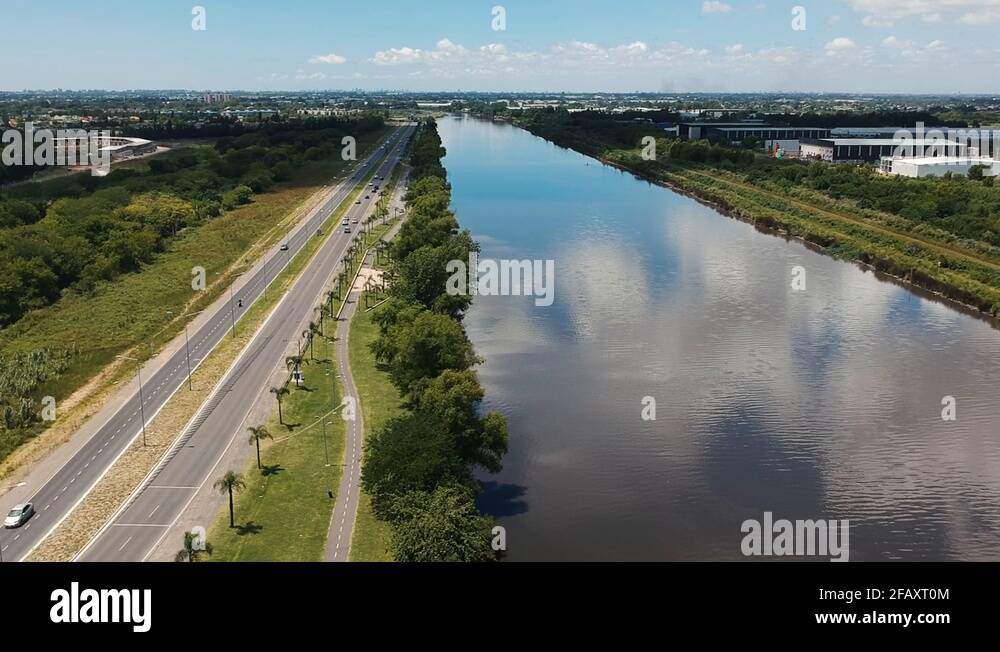 Water mirrror Stock Videos & Footage - HD and 4K Video Clips - Alamy