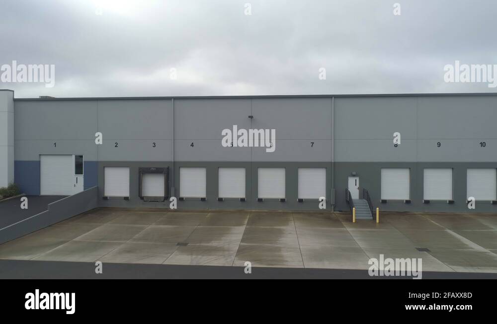 Warehouse loading Stock Videos & Footage - HD and 4K Video Clips - Alamy