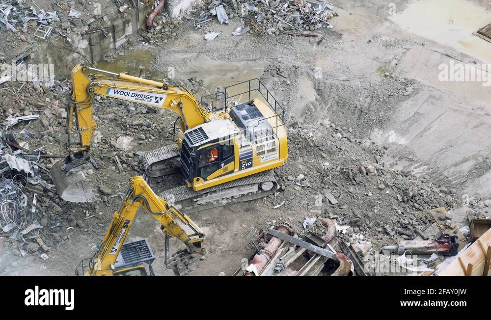 Hydraulic excavator excavators on site Stock Videos & Footage - HD and ...