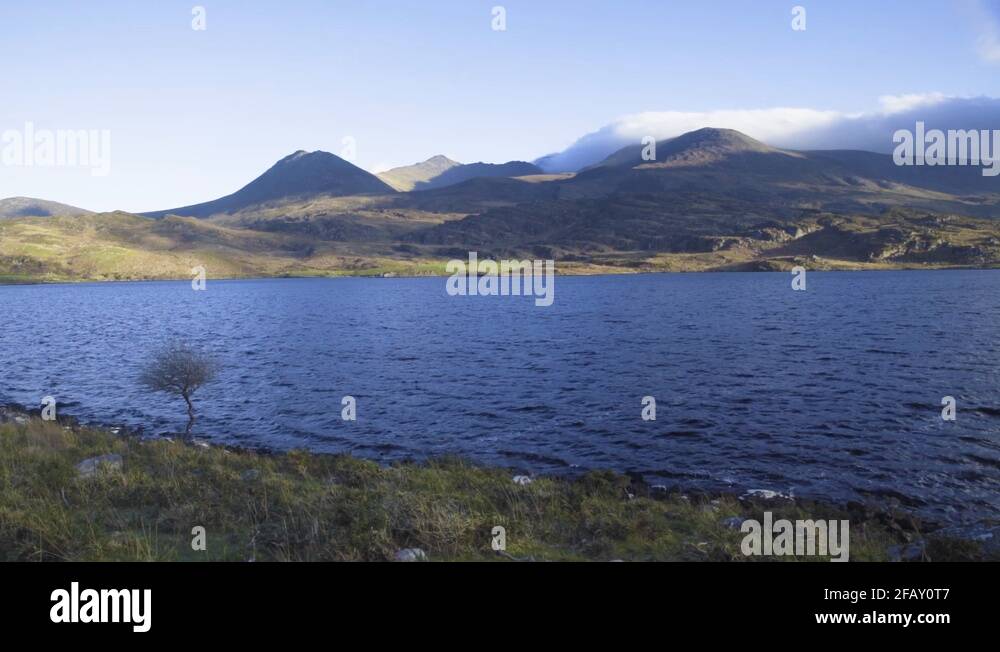 Real time video of the Mcgillycuddy reeks mountain range and Lough ...