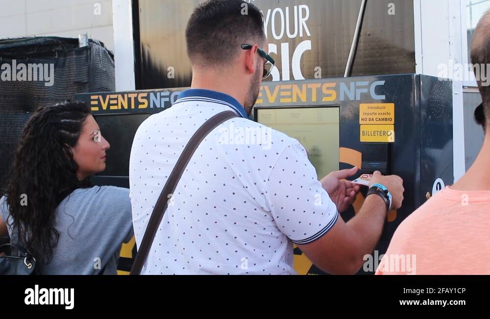 Top up machine Stock Videos & Footage - HD and 4K Video Clips - Alamy