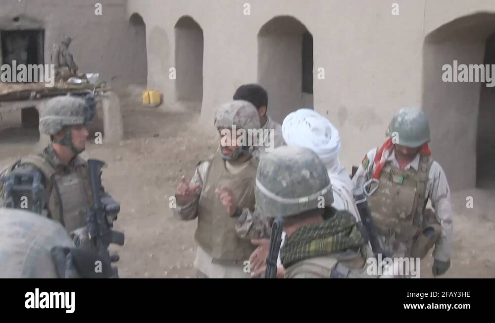 Usmc combat camera Stock Videos & Footage - HD and 4K Video Clips - Alamy