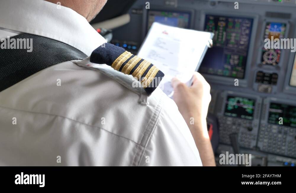 Flight checklist Stock Videos & Footage - HD and 4K Video Clips - Alamy