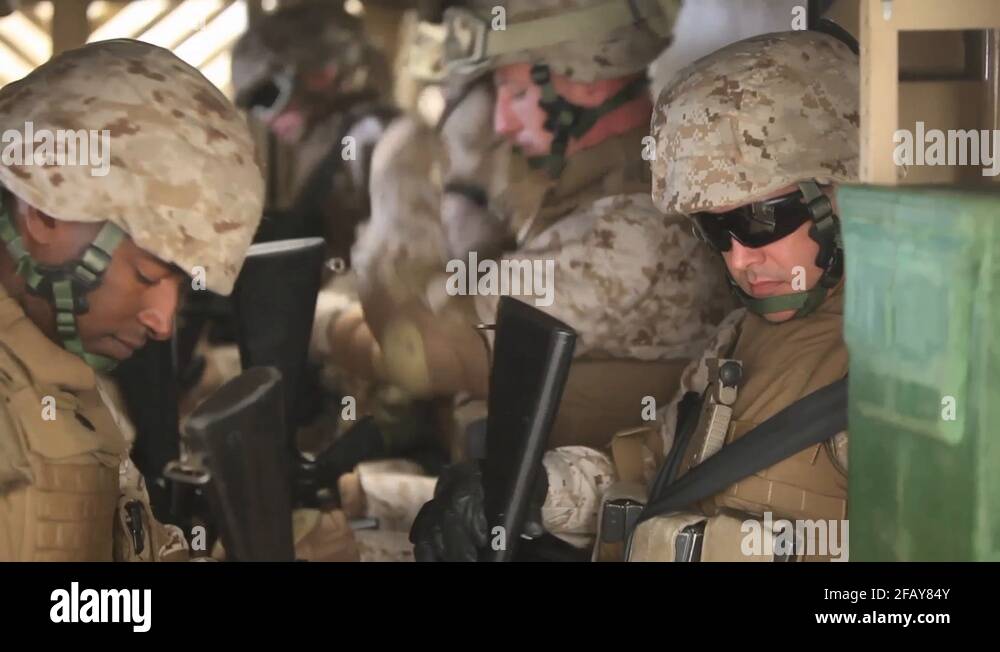 Communication marines Stock Videos & Footage - HD and 4K Video Clips ...