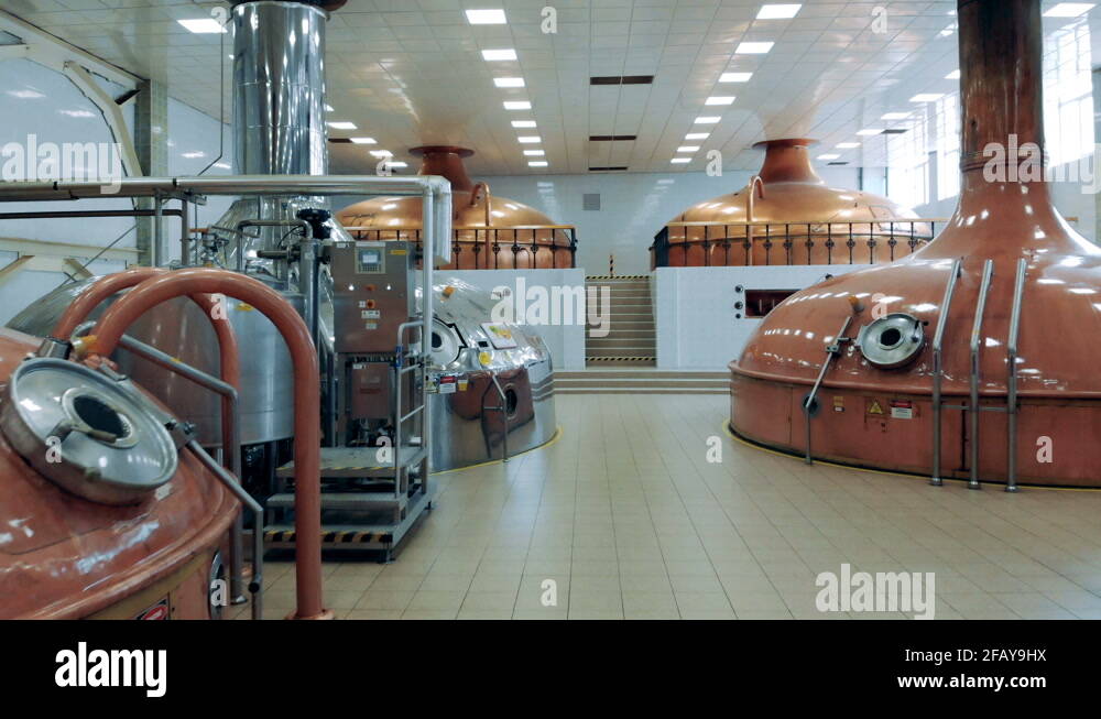 Storing containers Stock Videos & Footage - HD and 4K Video Clips - Alamy