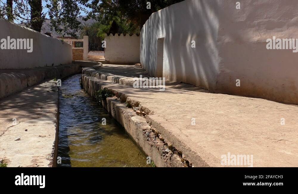 Irrigation morocco Stock Videos & Footage - HD and 4K Video Clips - Alamy