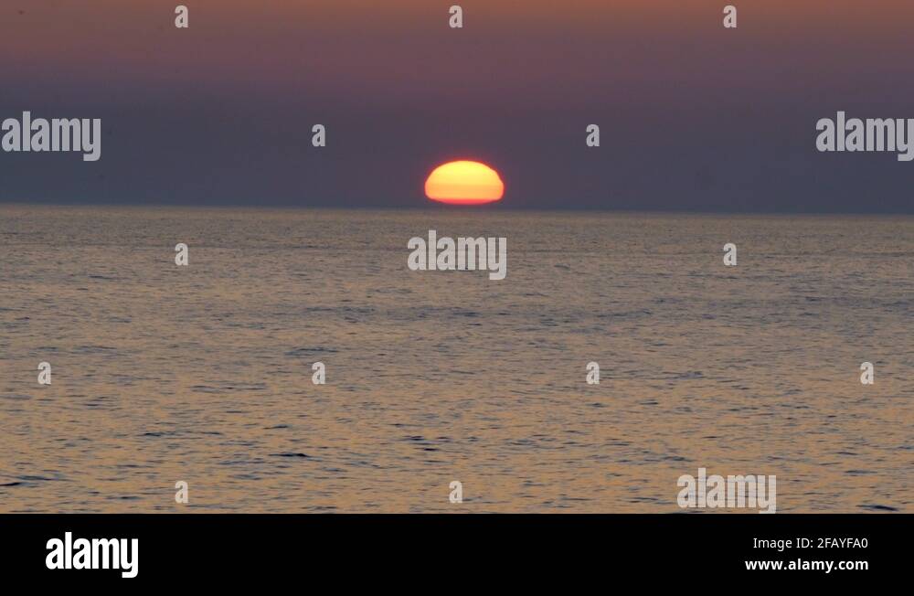 Blood red sun Stock Videos & Footage - HD and 4K Video Clips - Alamy