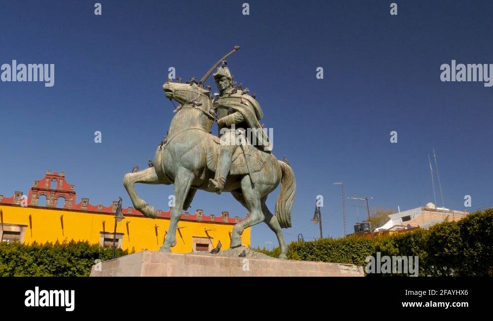 TRACKING SHOT: Front view of the Statue of General Ignacio Allende ...