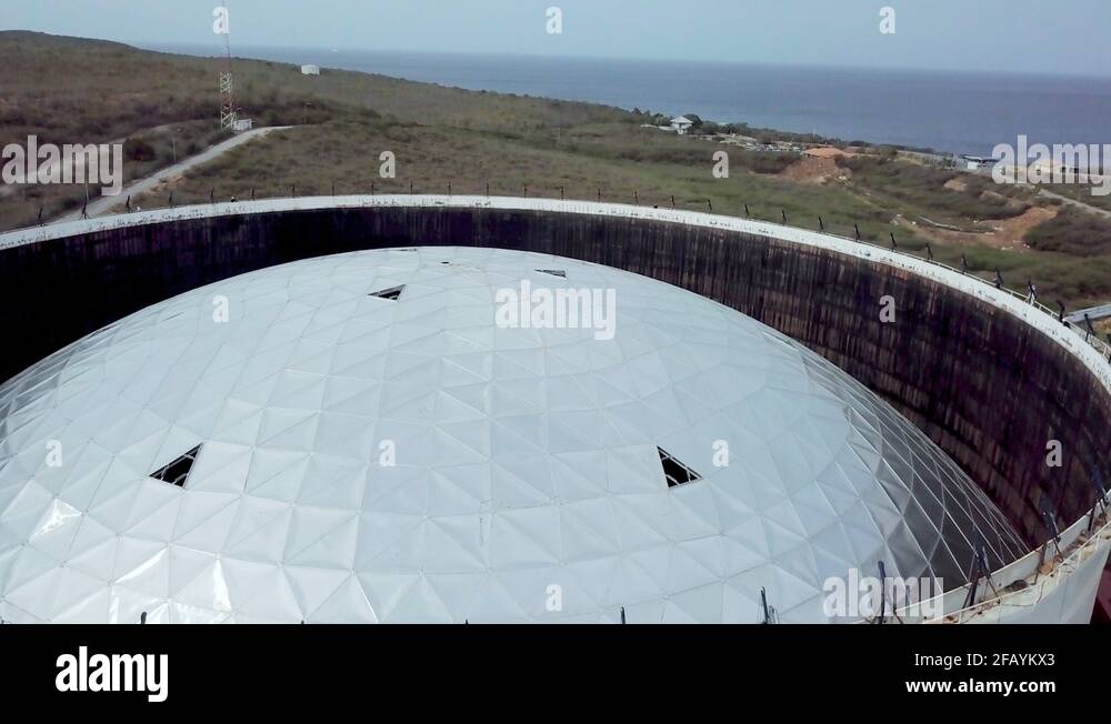 Floating roof Stock Videos & Footage - HD and 4K Video Clips - Alamy