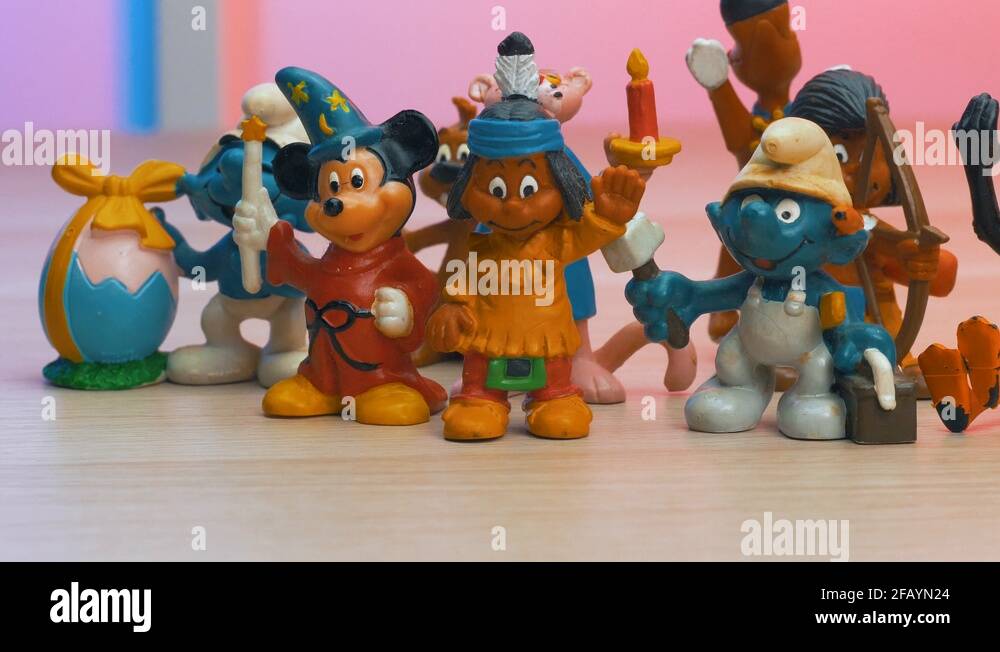 Walt disney cartoon characters on Stock Videos & Footage - HD and 4K ...