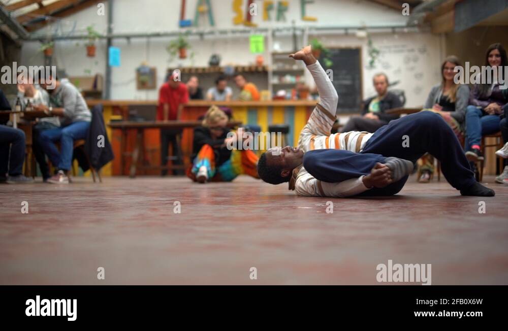 African contemporary dance Stock Videos & Footage - HD and 4K Video ...