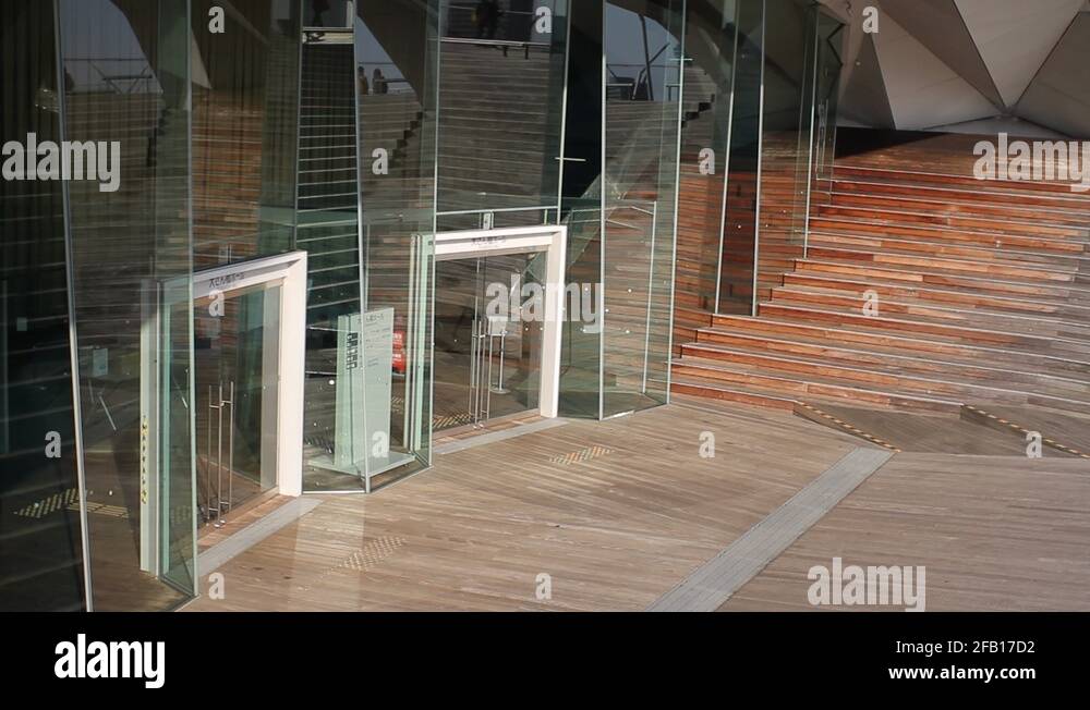 Terminal walkway Stock Videos & Footage - HD and 4K Video Clips - Alamy