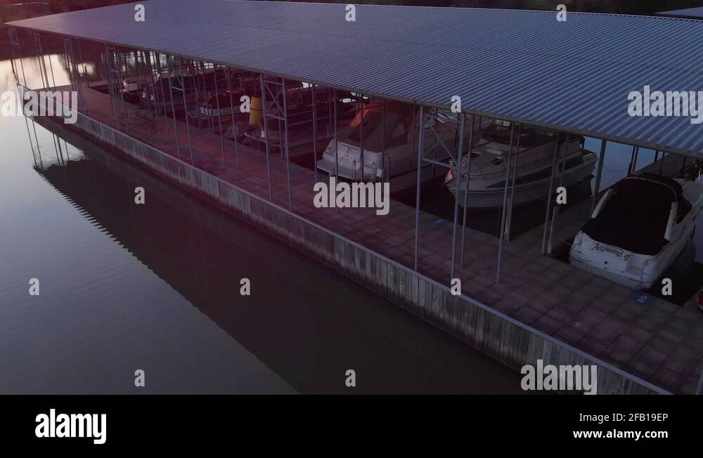Lake water docks Stock Videos & Footage - HD and 4K Video Clips - Alamy
