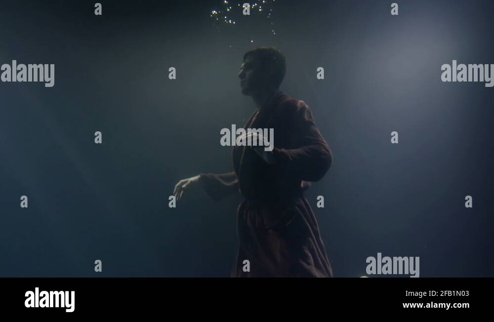 Drowned corpse Stock Videos & Footage - HD and 4K Video Clips - Alamy