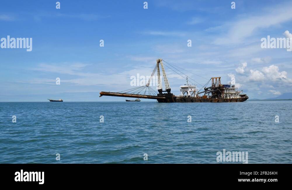 Dredger ship Stock Videos & Footage - HD and 4K Video Clips - Alamy