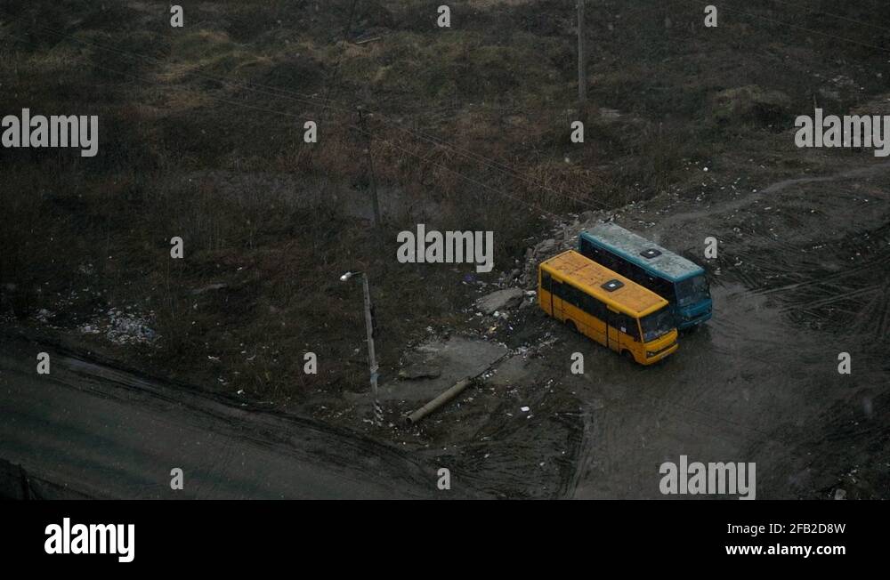 Buses stand Stock Videos & Footage - HD and 4K Video Clips - Alamy