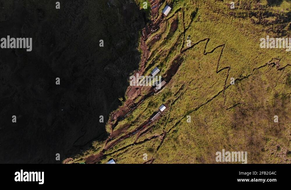 Village crest Stock Videos & Footage - HD and 4K Video Clips - Alamy