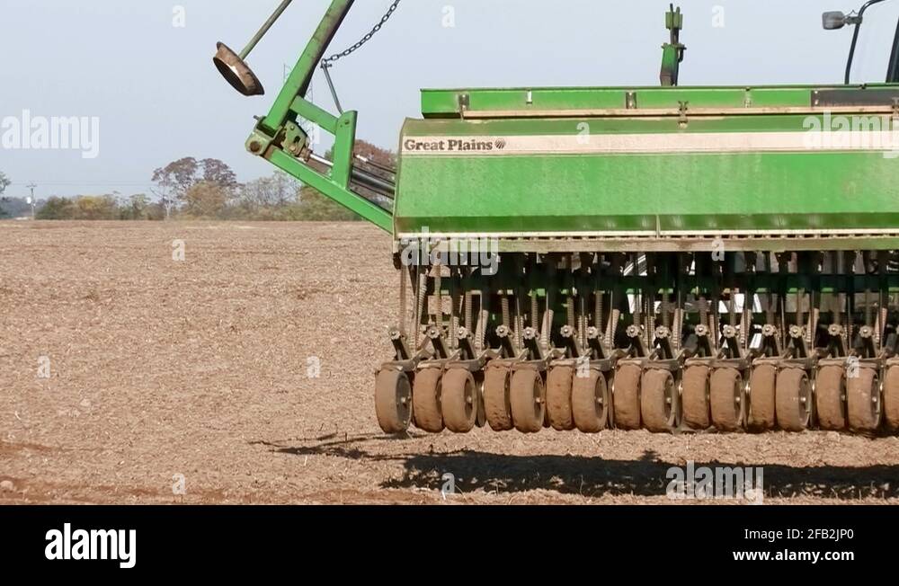 Crop planter Stock Videos & Footage - HD and 4K Video Clips - Alamy