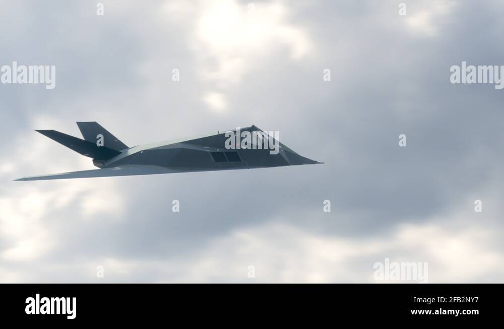F 117 nighthawk stealth fighter Stock Videos & Footage - HD and 4K ...