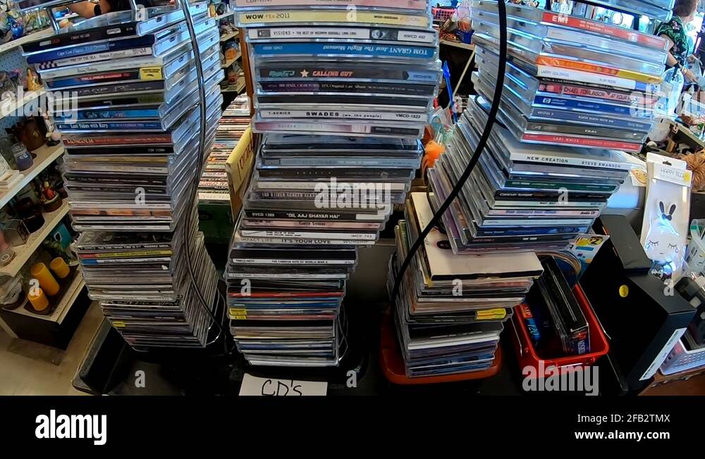 Cd shop Stock Videos & Footage - HD and 4K Video Clips - Alamy