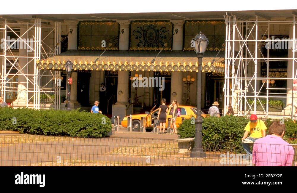 Plaza hotel new york city street view Stock Videos & Footage - HD and ...