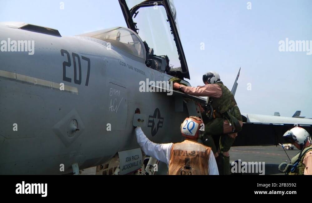 Navy fighter pilots Stock Videos & Footage - HD and 4K Video Clips - Alamy
