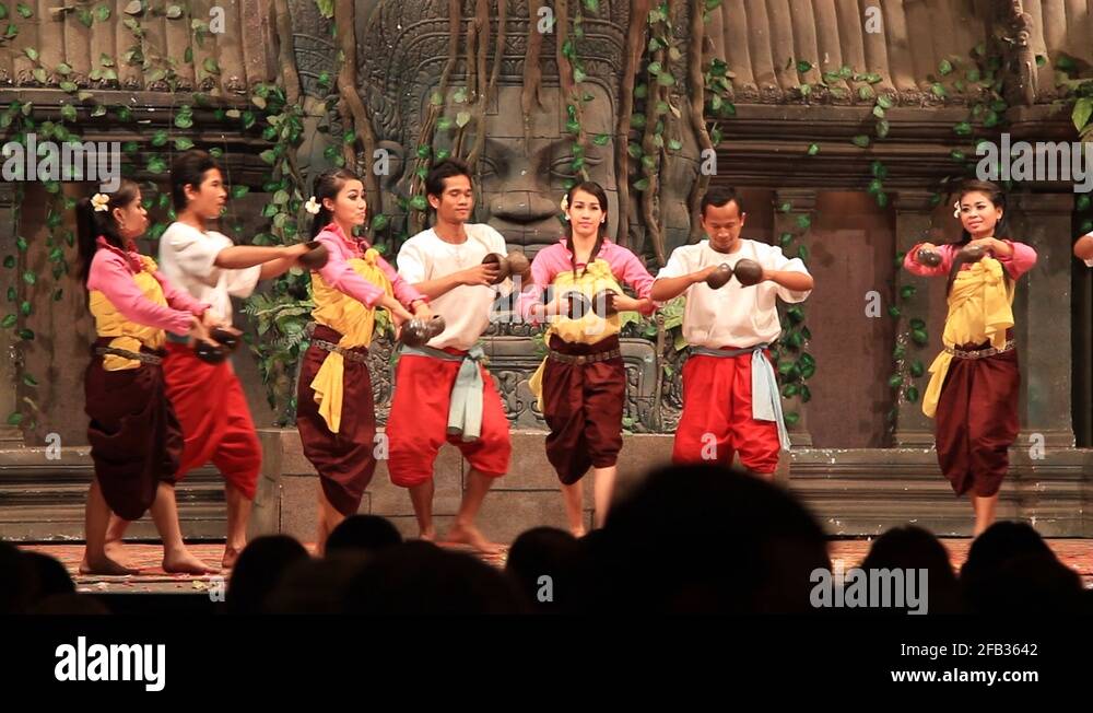 Cambodian dance Stock Videos & Footage - HD and 4K Video Clips - Alamy