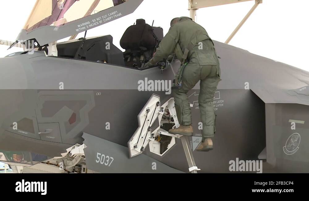 Student pilots Stock Videos & Footage - HD and 4K Video Clips - Alamy