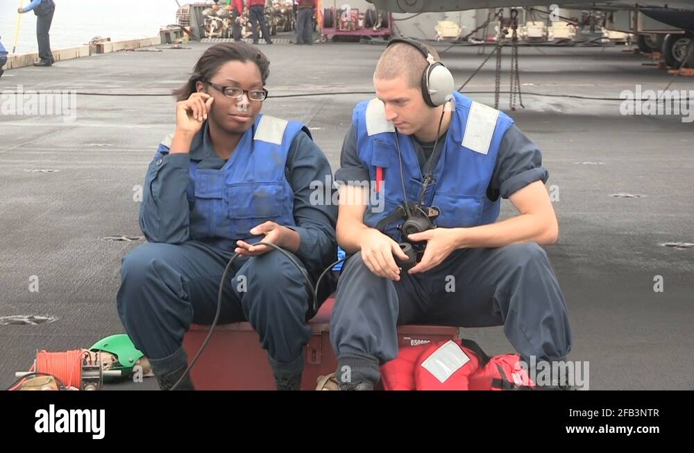 Refueling operation Stock Videos & Footage - HD and 4K Video Clips - Alamy
