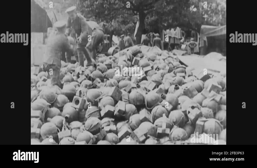 Traditional soldiers Stock Videos & Footage - HD and 4K Video Clips - Alamy