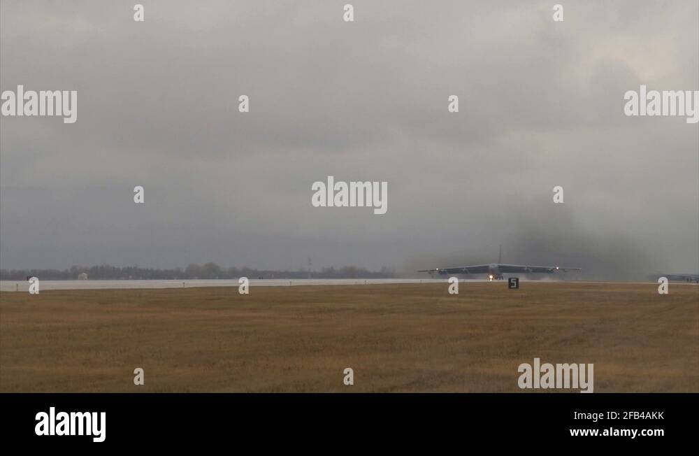 Boeing b 52 stratofortress take off Stock Videos & Footage - HD and 4K ...