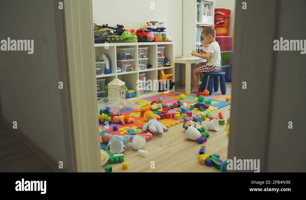 Messy house children Stock Videos & Footage - HD and 4K Video Clips - Alamy