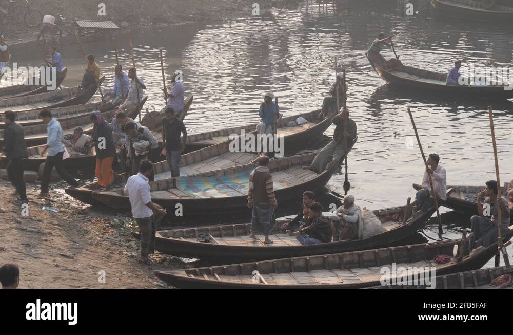 Boatsmen Stock Videos & Footage - HD and 4K Video Clips - Alamy