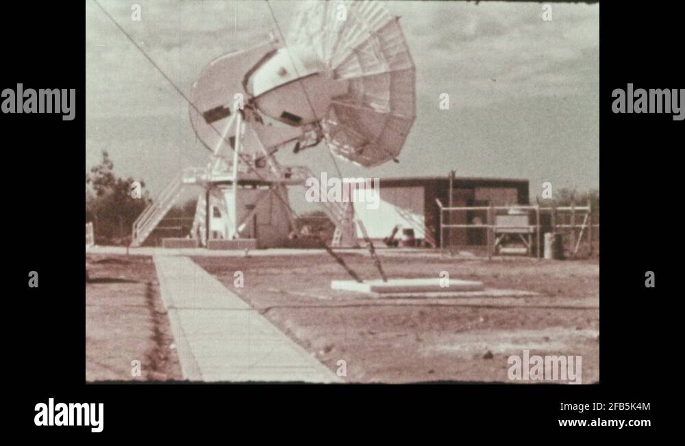 1960s: MEXICO: radar and communications at NASA communication center ...