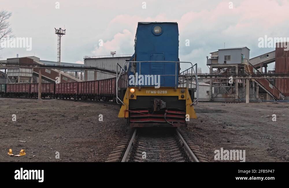 Wagons loading Stock Videos & Footage - HD and 4K Video Clips - Alamy