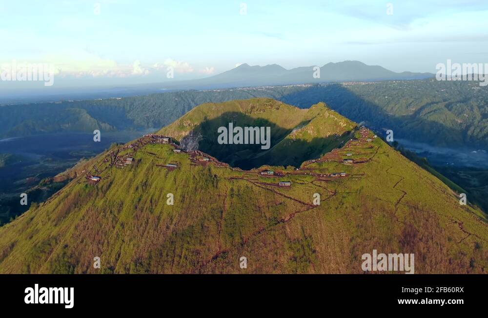 Village crest Stock Videos & Footage - HD and 4K Video Clips - Alamy