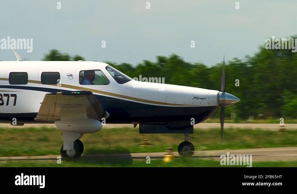 Three engine aircraft Stock Videos & Footage - HD and 4K Video Clips ...