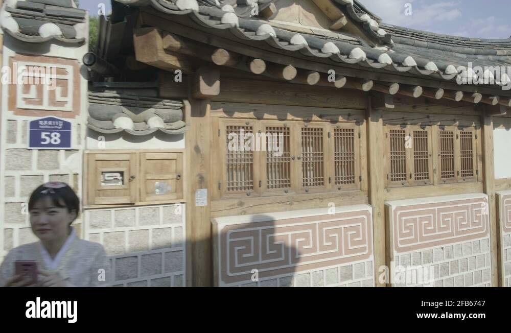 Tracking Past Tourists Traditional Houses Bukchon Hanok Village Mid ...