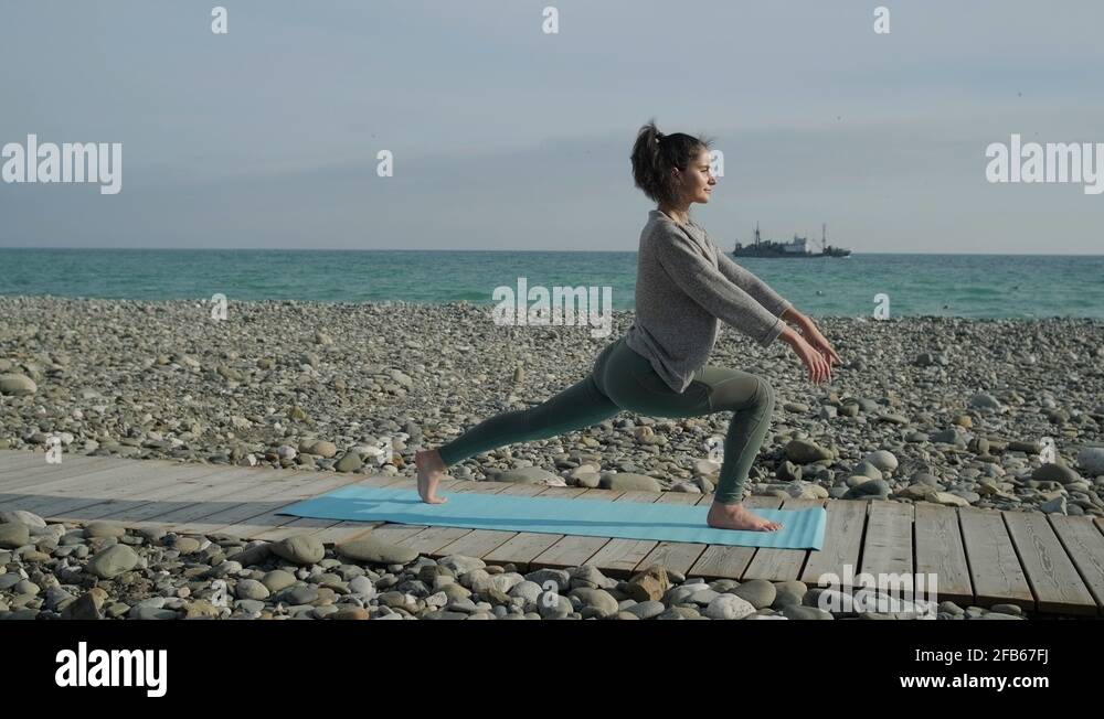 Changing at the beach Stock Videos & Footage - HD and 4K Video Clips ...